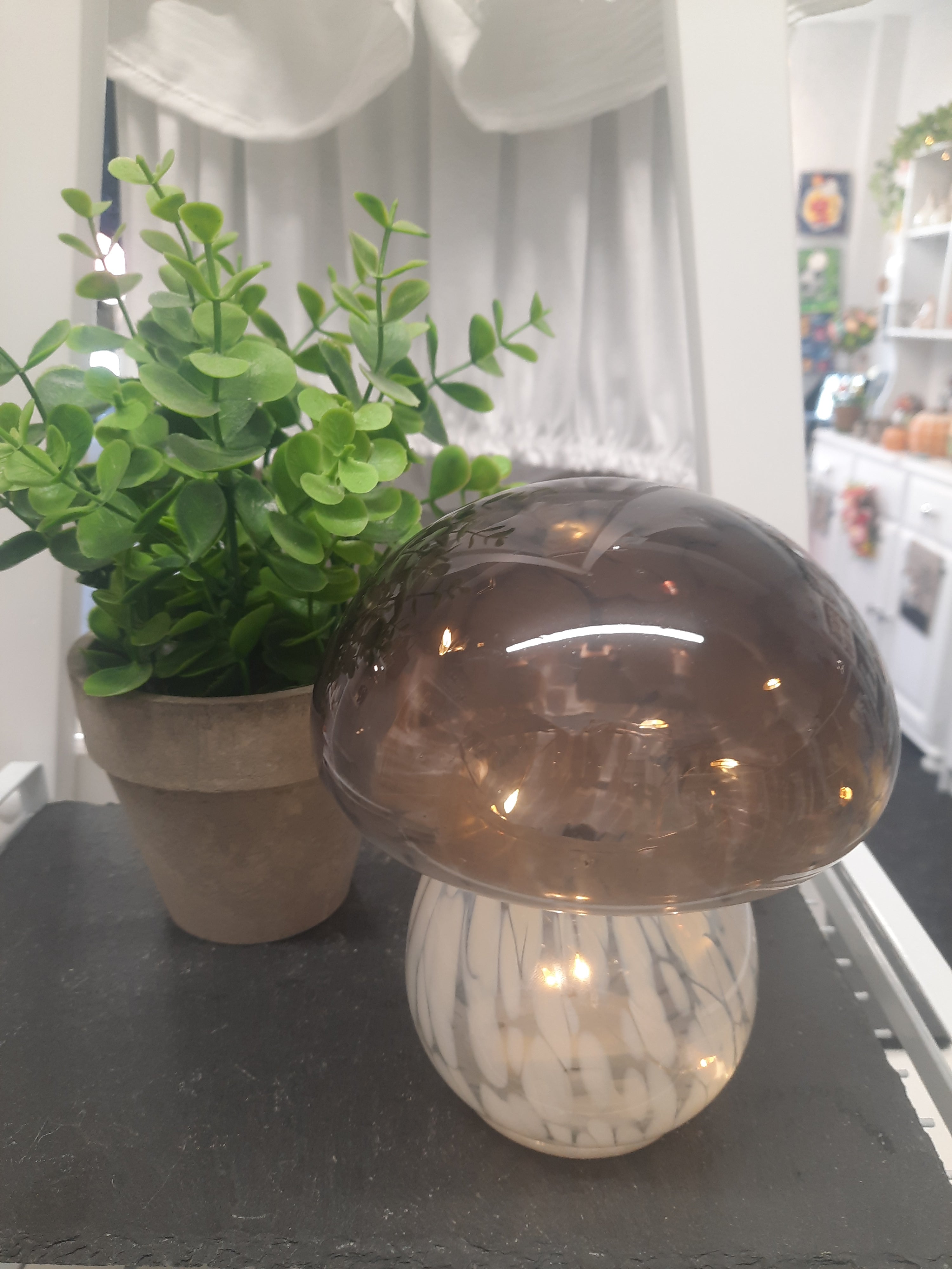 Hand-blown LED Mushroom (Grey) – Hometrends UK