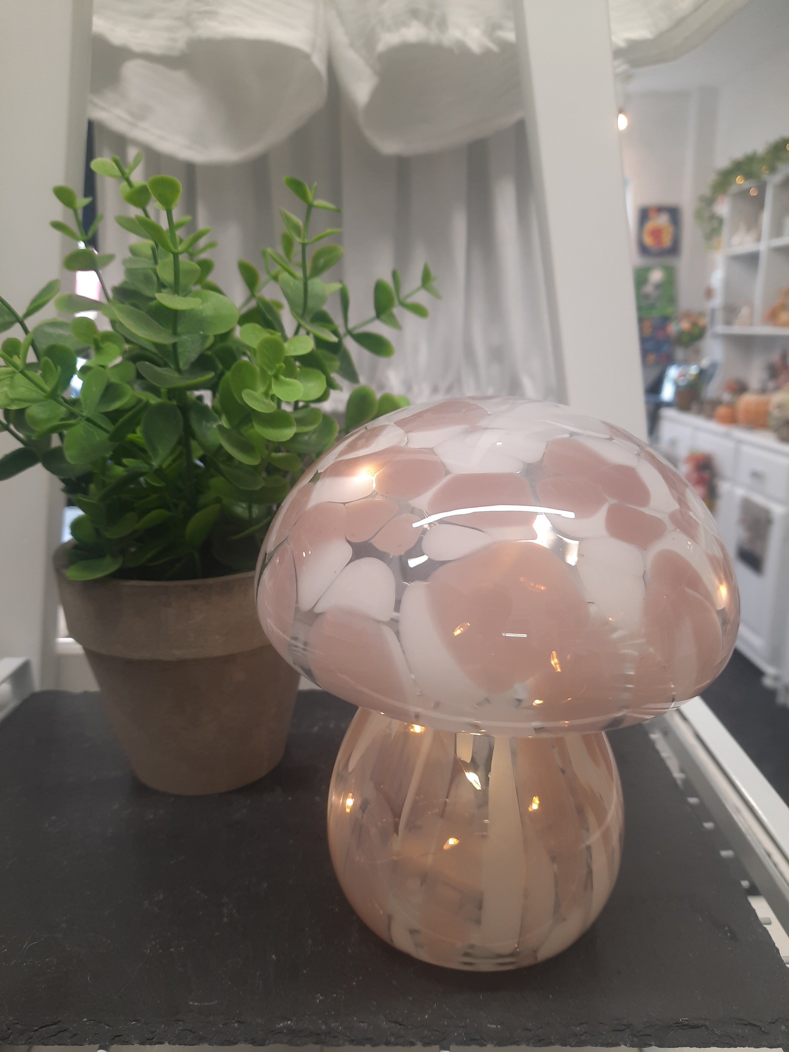 Hand-blown LED Mushroom (Pink) – Hometrends UK